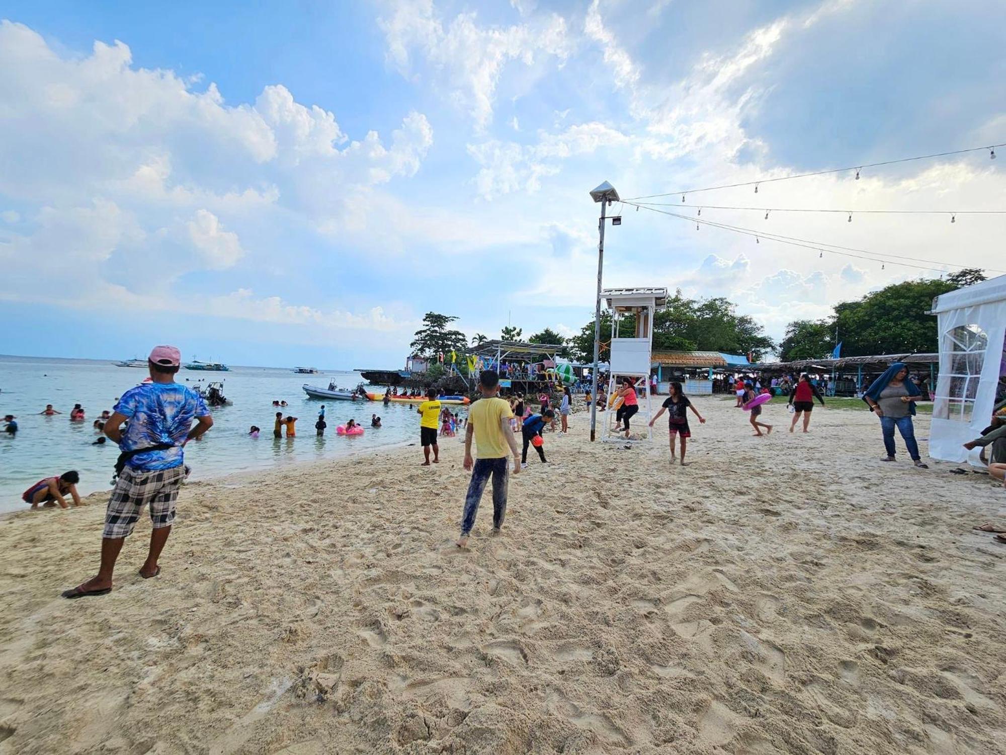 HOTEL BEACH PARK HADSAN BY HIVEROOMS | LAPU-LAPU CITY, PHILIPPINES ...